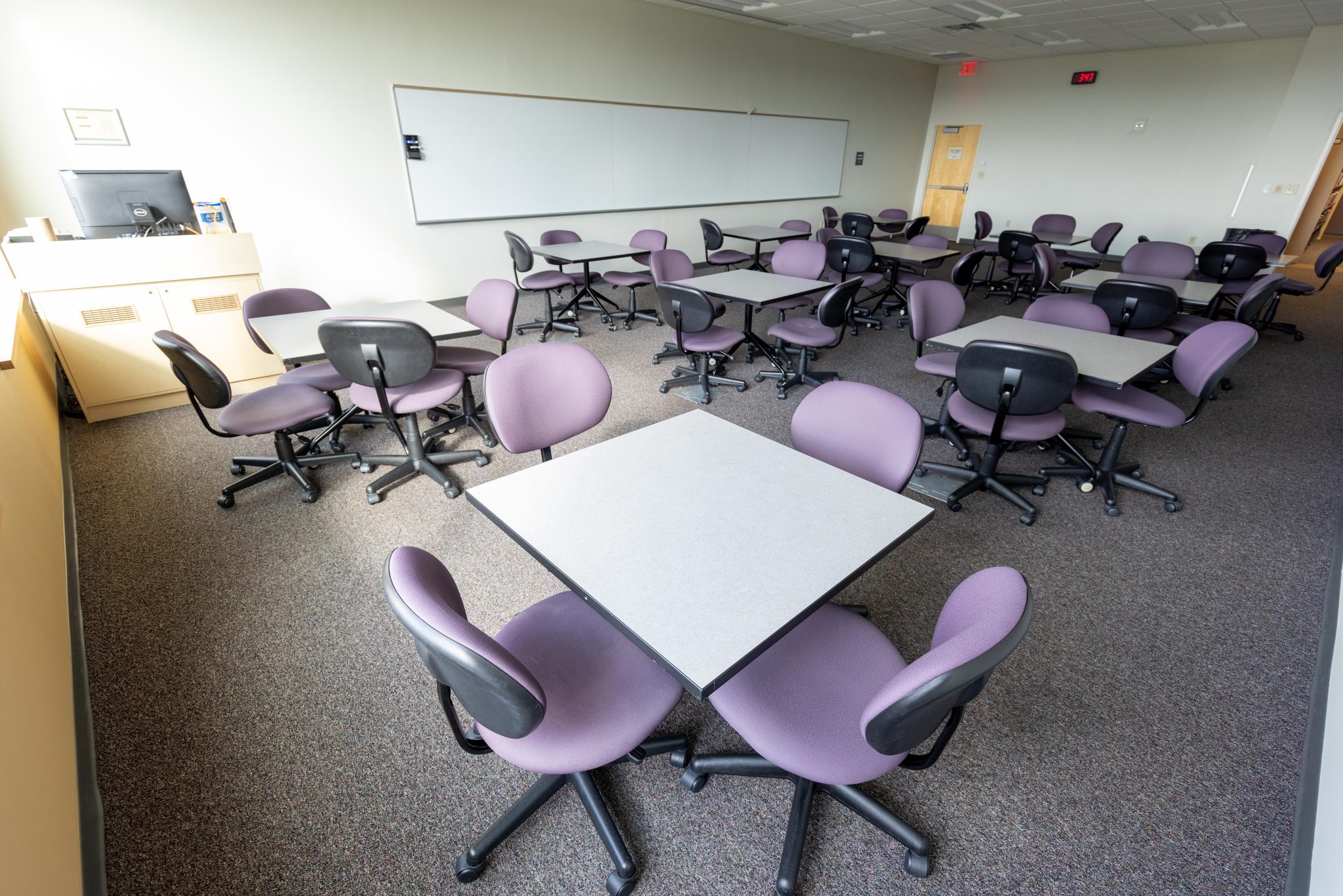 Study Spaces in JMU Libraries - JMU Libraries